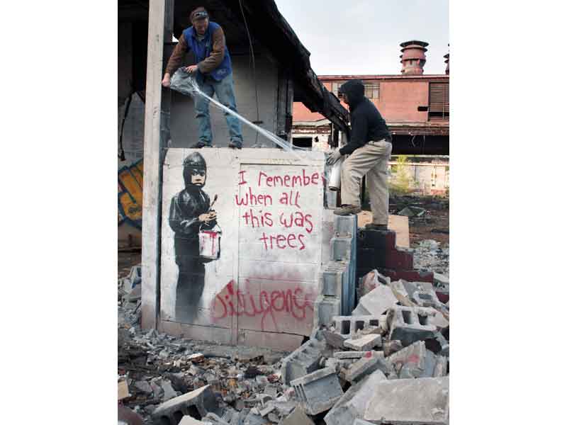 Subastan por 137.500 dólares un mural de Banksy en Detroit - Norte de ...