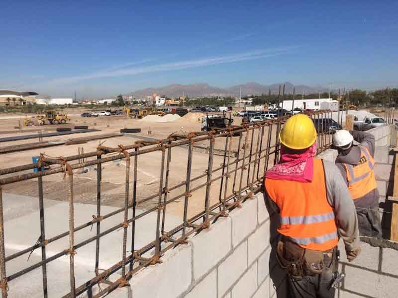 Temen empresarios se atoren recursos para Centro de Convenciones ...