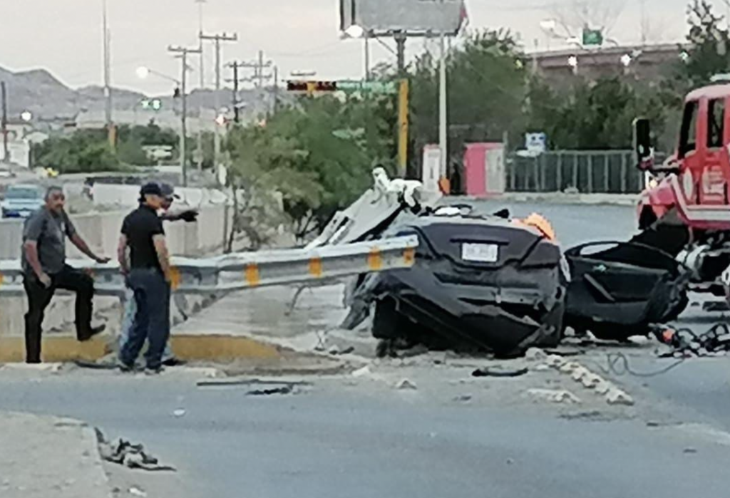 Iba con luces apagadas auto que chocó contra muro - Norte de Ciudad Juárez
