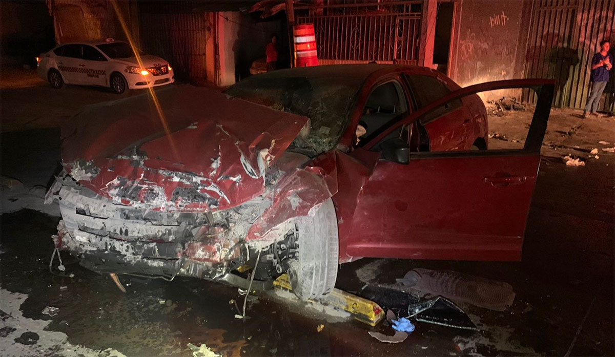 Por ir a exceso de velocidad ocasionan dos choques - Norte de Ciudad Juárez