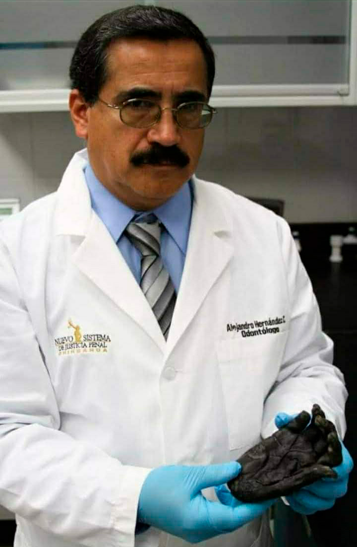 Les da nueva vida a los cadáveres humanos - Norte de Ciudad Juárez