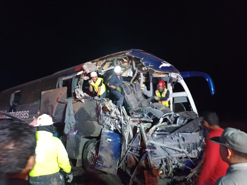 FOTOS: Auxilian expertos de Protección Civil Municipal en accidente ocurrido en Bermejillo ...