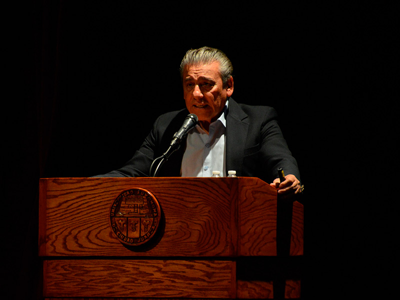 Experiencia en instancias de salud pública, estandarte de Romanillo ...