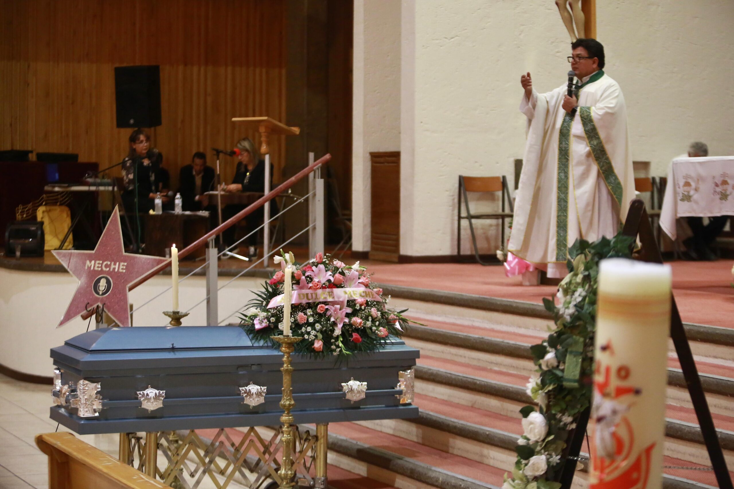 Oran por el eterno descanso de Meche en la Divina Providencia - Norte ...