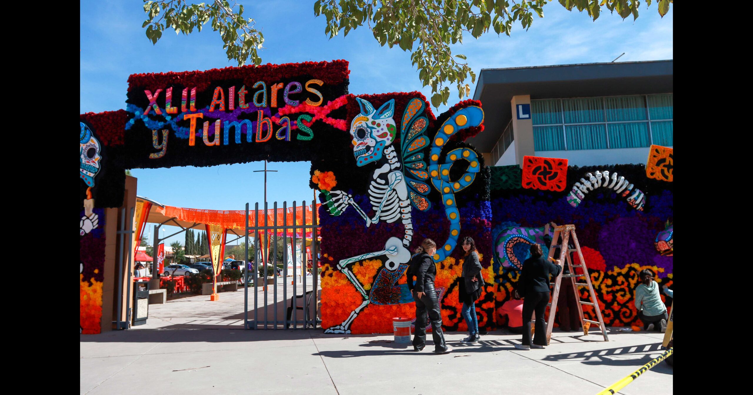 En la víspera del Día de Muertos, IADA se viste de colores - Norte de ...
