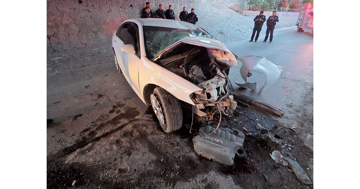 Revelan causas de muerte de dos hombres que chocaron contra muro en el ...