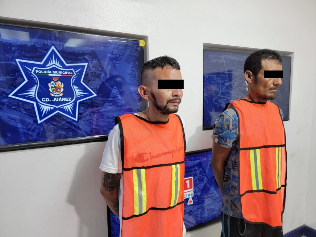 Detienen a dos sujetos por portación de arma y drogas; los relacionan ...