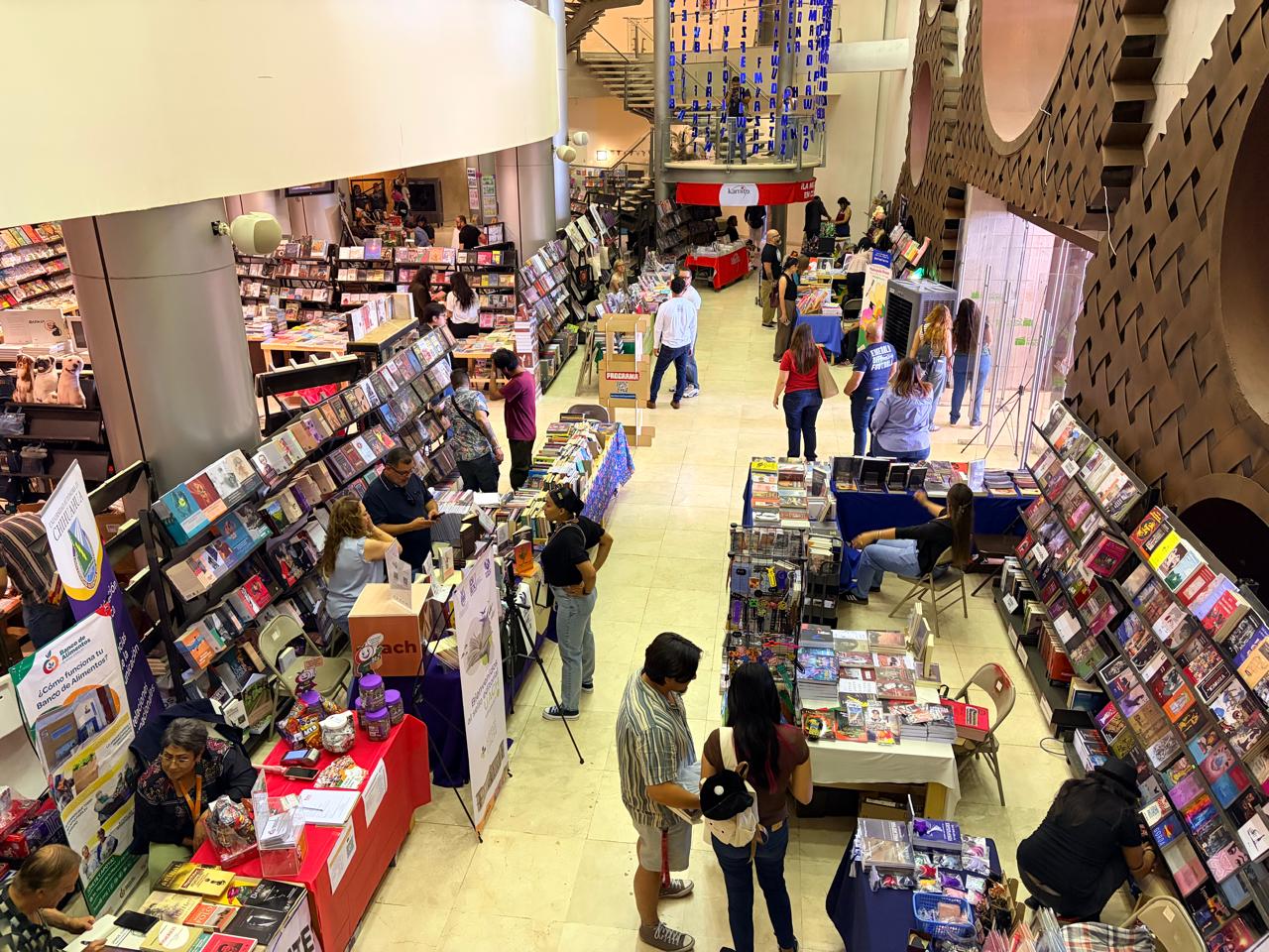 Balance positivo registró décima edición de Feria del Libro de la ...